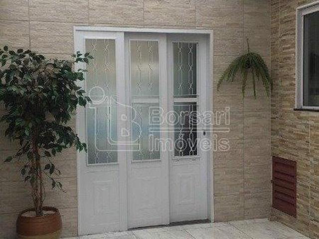 Casa para venda em Imperador de 220.00m² com 3 Quartos, 1 Suite e 5 Garagens