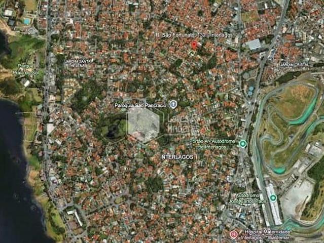 Casa para venda em Interlagos com 5 quartos, sendo 3 suítes, 370m²