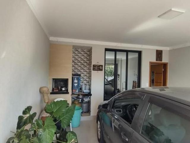 Casa para Venda em Indaiatuba, Jardim Residencial Veneza, 3 dormitórios, 1 suíte, 2 banheiros, 2 vag