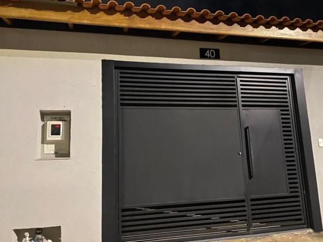 Casa para Venda em Indaiatuba, Parque Residencial Sabiás, 2 dormitórios, 1 suíte, 2 banheiros, 2 vag