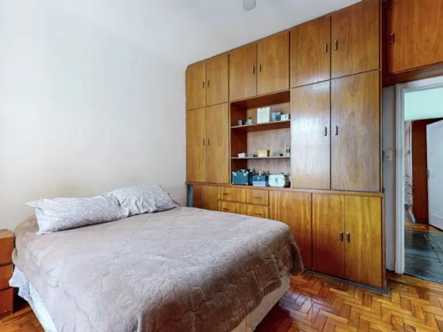 Casa para venda em Indianópolis com 4 quartos, 220m²