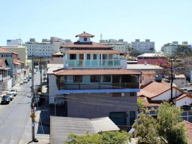 Casa para venda em Industrial, Contagem