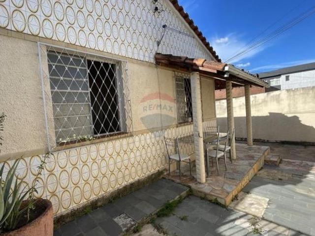Casa para venda em Industrial de 178.70m² com 4 Quartos e 2 Garagens