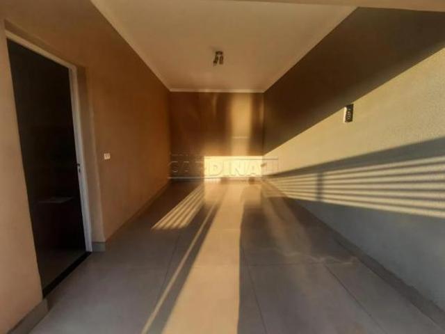 Casa para venda em Ibaté de 120.00m² com 3 Quartos e 2 Garagens