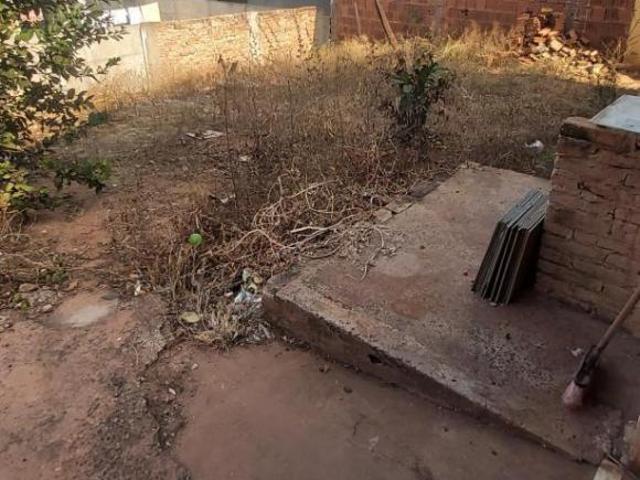 Casa para Venda em Ibirá, Centro, 2 dormitórios, 1 banheiro