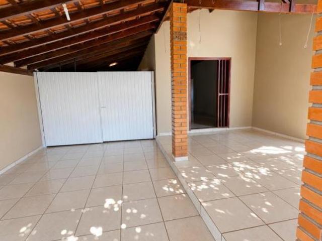 Casa para Venda em Ibirá, Centro, 3 dormitórios, 2 banheiros, 3 vagas