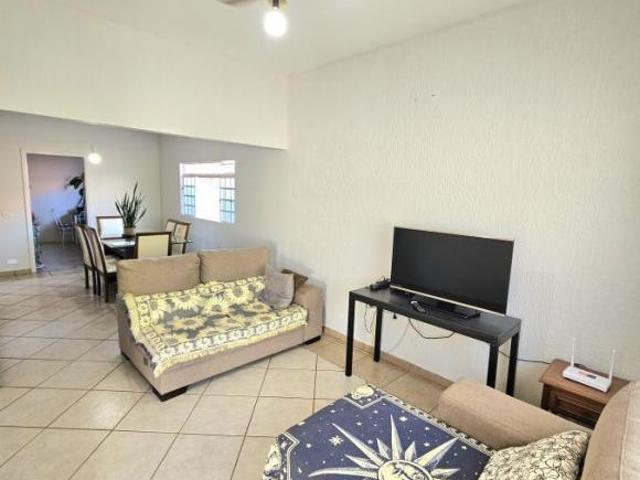 Casa para Venda em Ibirá, Centro, 3 dormitórios, 2 banheiros, 1 vaga