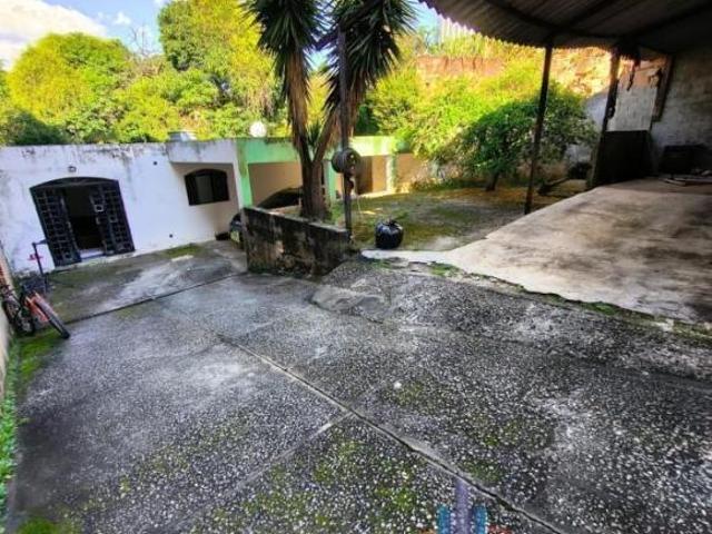Casa para Venda em Ibirité, Centro, 3 dormitórios, 1 banheiro, 2 vagas