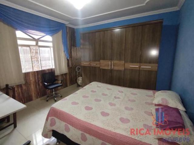 Casa para Venda em Ibirité, Centro, 3 dormitórios, 1 suíte, 1 banheiro, 4 vagas