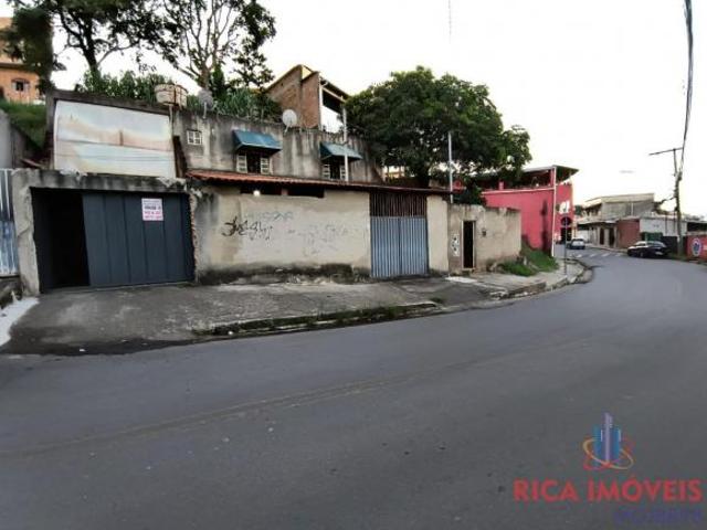 Casa para Venda em Ibirité, Cruzeiro, 2 dormitórios, 1 suíte, 1 banheiro, 2 vagas