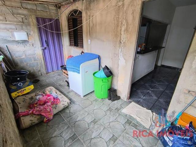 Casa para Venda em Ibirité, Jardim Ibirité, 5 dormitórios, 1 suíte, 3 banheiros, 1 vaga