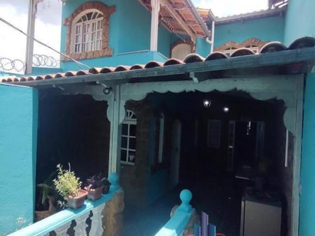 Casa para Venda em Ibirité, Novo Horizonte, 7 dormitórios, 1 suíte, 4 banheiros, 2 vagas