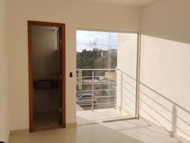 Casa para Venda em Ibirité, Recanto Verde, 3 dormitórios, 1 suíte, 2 banheiros, 2 vagas