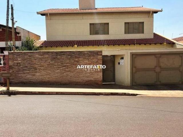 Casa para venda em Igarapava de 369.00m² com 5 Quartos, 3 Suites e 4 Garagens