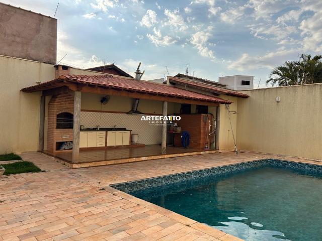 Casa para venda em Jardim Beatriz em Igarapava São Paulo de 369.00m² com 5 Quartos, 3 Suítes e 4 Garagens