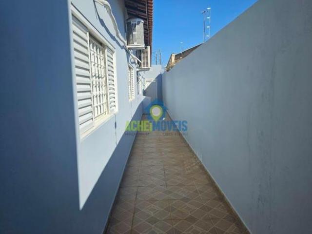 Casa para venda em Ipanema de 210.00m² com 3 Quartos, 1 Suite e 2 Garagens