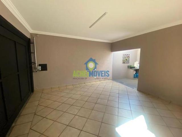 Casa para venda em Ipanema de 270.00m² com 3 Quartos, 1 Suite e 2 Garagens