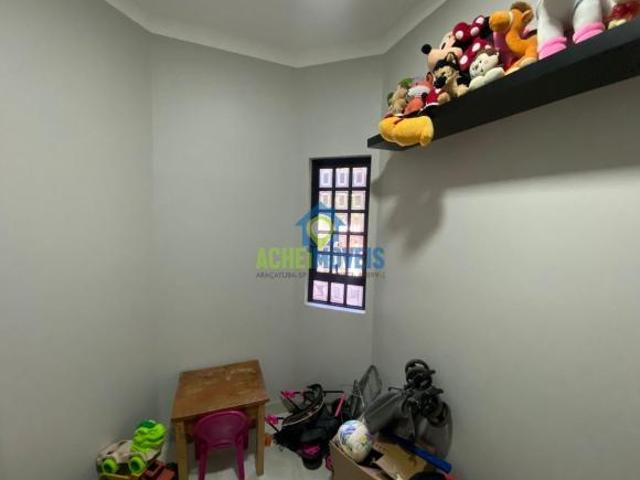 Casa para venda em Ipanema de 270.00m² com 3 Quartos, 1 Suite e 2 Garagens