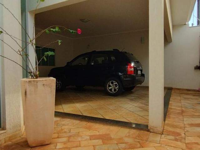 Casa para venda em Ipanema em Araçatuba São Paulo de 209.00m² com 3 Quartos, 2 Suítes e 2 Garagens