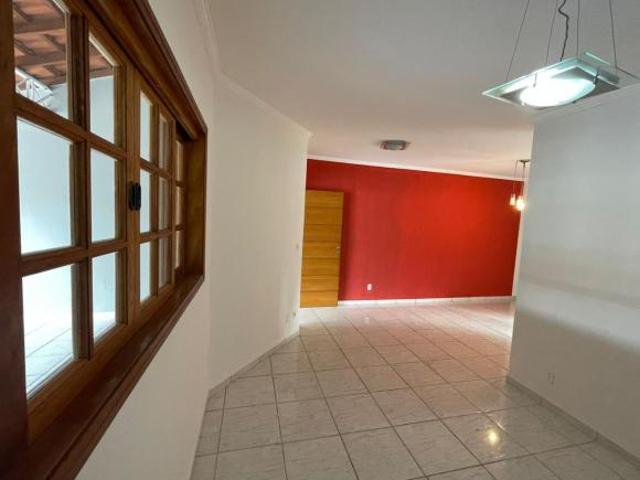 Casa para Venda em Itu, SAO DOMINGOS, 2 dormitórios, 1 suíte, 2 banheiros, 3 vagas