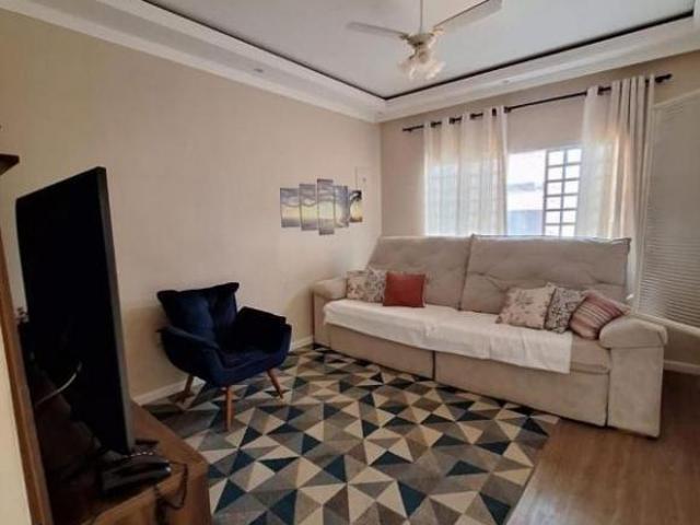 Casa para venda em Itamarati de 198.00m² com 3 Quartos, 1 Suite e 3 Garagens