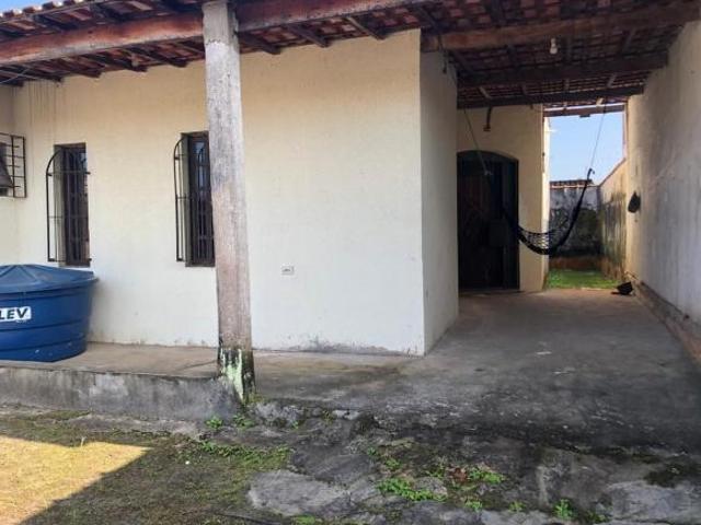 Casa para Venda em Itanhaém, 2 dormitórios, 1 suíte, 1 banheiro, 2 vagas