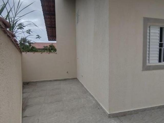 Casa para Venda em Itanhaém, 2 dormitórios, 1 suíte, 1 banheiro, 2 vagas