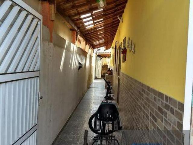 Casa para Venda em Itanhaém, 2 dormitórios, 1 suíte, 2 banheiros, 2 vagas