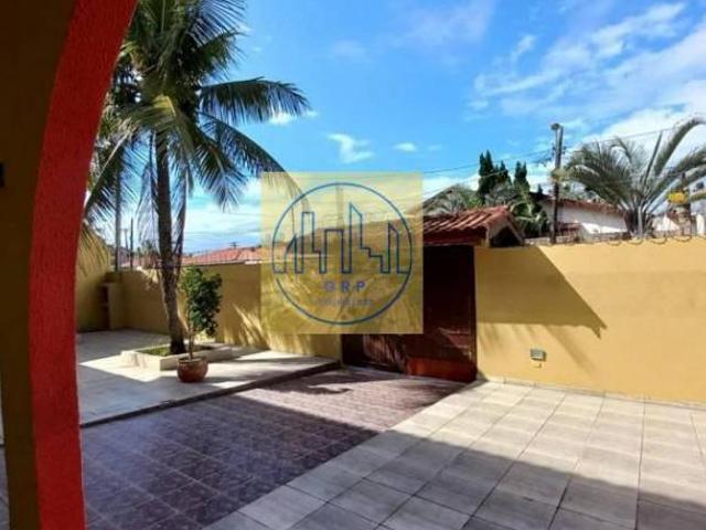 Casa para Venda em Itanhaém, 5 dormitórios, 3 suítes, 5 banheiros