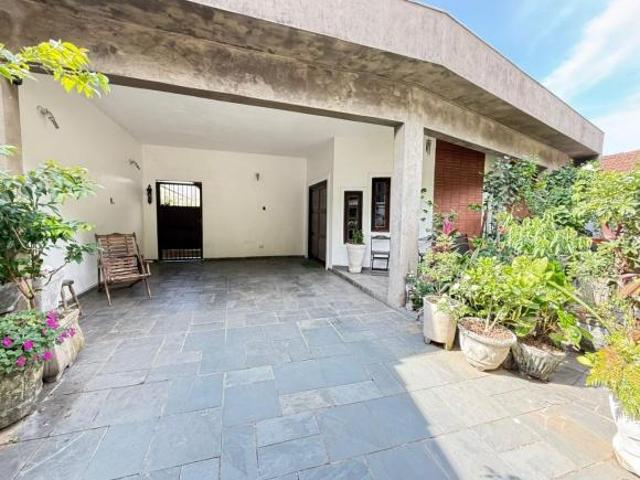 Casa para Venda em Itanhaém, Centro, 3 dormitórios, 17 suítes, 1 banheiro, 3 vagas