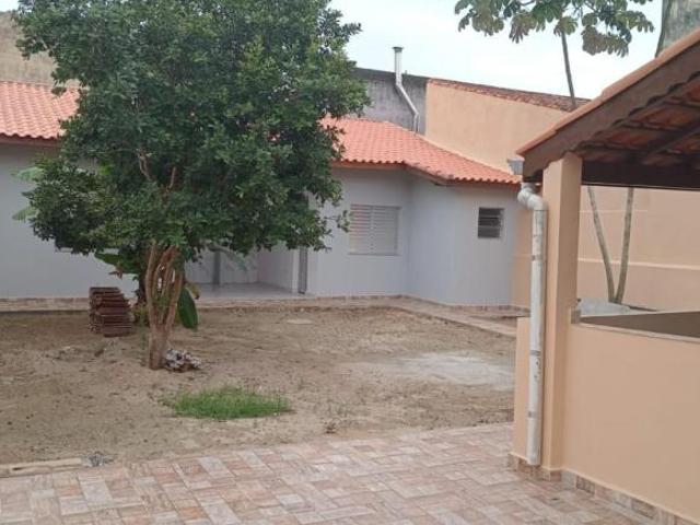 Casa para Venda em Itanhaém, Centro, 5 dormitórios, 3 suítes, 5 banheiros, 10 vagas