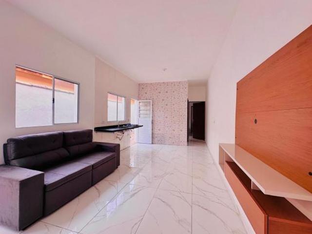 Casa para Venda em Itanhaém, Bopiranga, 2 dormitórios, 1 suíte, 1 banheiro, 2 vagas