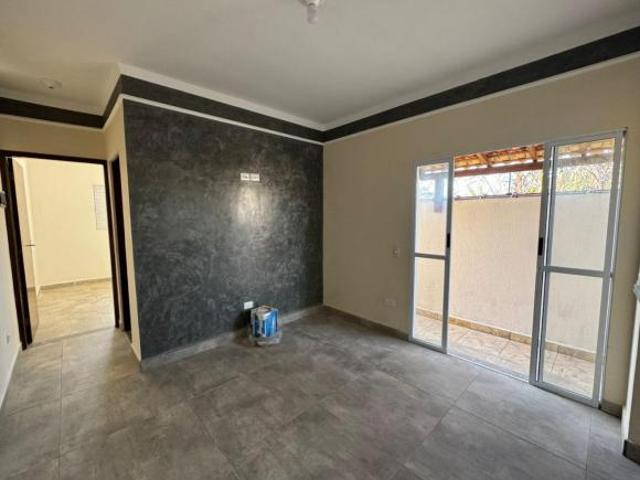 Casa para Venda em Itanhaém, Bopiranga, 2 dormitórios, 1 suíte, 1 banheiro, 2 vagas