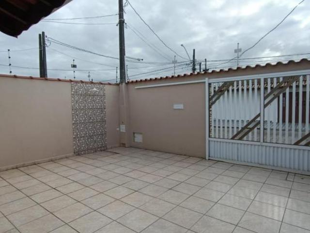 Casa para Venda em Itanhaém, Balneário Gaivota, 3 dormitórios, 1 suíte, 1 banheiro, 3 vagas