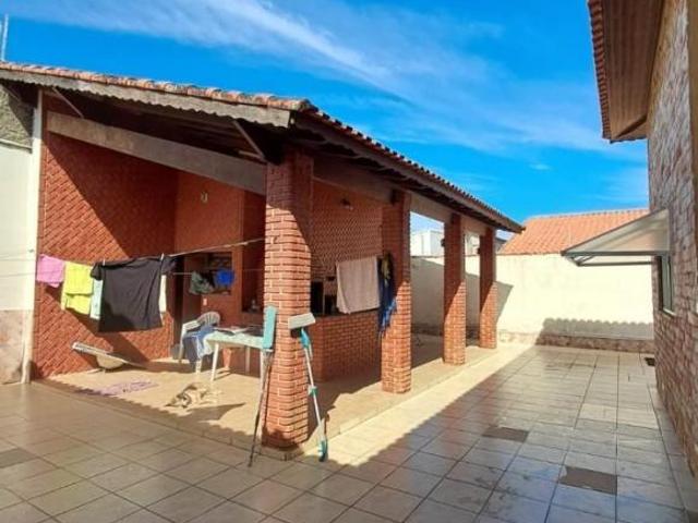 Casa para Venda em Itanhaém, Balneário Gaivota, 4 dormitórios, 2 suítes, 1 banheiro, 10 vagas
