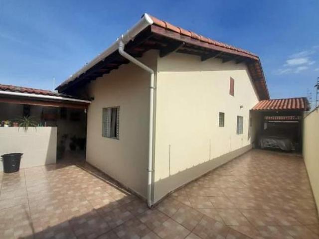 Casa para Venda em Itanhaém, Balneário Gaivota, 4 dormitórios, 2 suítes, 1 banheiro, 5 vagas