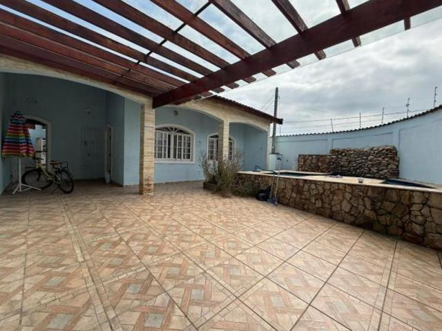 Casa para Venda em Itanhaém, Balneário Gaivota, 5 dormitórios, 2 suítes, 1 banheiro, 5 vagas