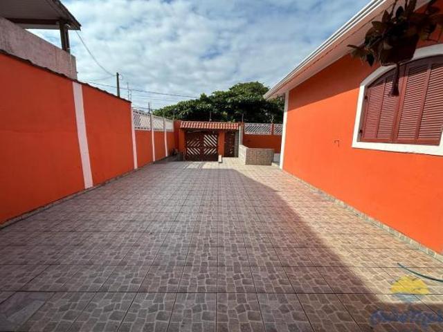 Casa para Venda em Itanhaém, Gaivota, 3 dormitórios, 2 suítes, 3 banheiros, 6 vagas
