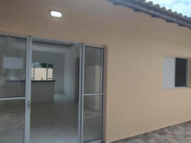 Casa para Venda em Itanhaém, Gaivotas, 2 dormitórios, 1 banheiro, 2 vagas