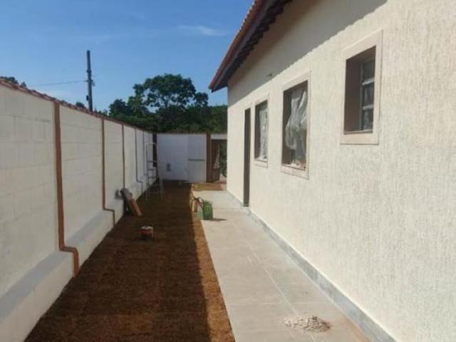 Casa para Venda em Itanhaém, Gaivotas, 2 dormitórios, 1 banheiro, 2 vagas