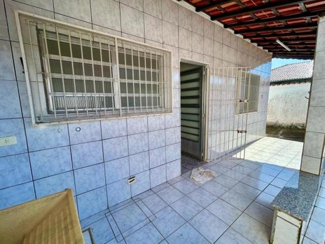 Casa para Venda em Itanhaém, Gaivotas, 2 dormitórios, 1 banheiro, 4 vagas