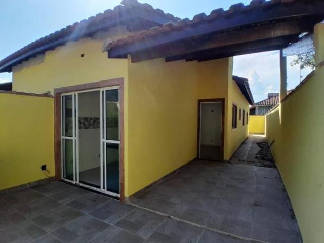 Casa para Venda em Itanhaém, Jamaica, 2 dormitórios, 1 suíte, 1 banheiro, 2 vagas