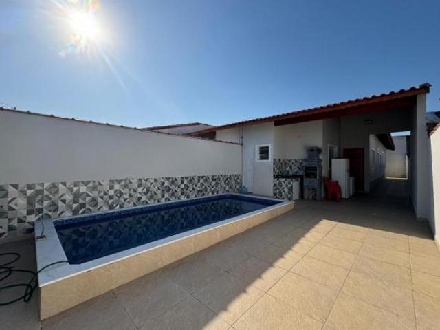 Casa para Venda em Itanhaém, Jamaica, 3 dormitórios, 1 suíte, 3 banheiros, 3 vagas