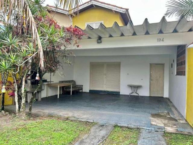 Casa para Venda em Itanhaém, Jamaica Praia, 2 dormitórios, 2 banheiros, 5 vagas