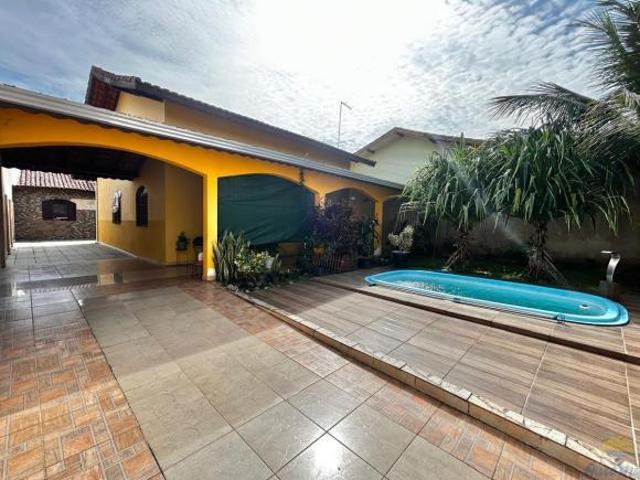Casa para Venda em Itanhaém, Jardim Das Palmeiras, 4 dormitórios, 1 suíte, 3 banheiros, 6 vagas