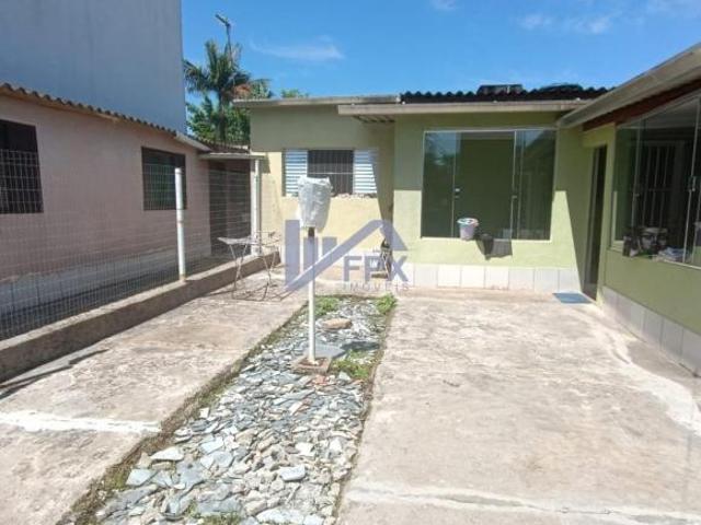 Casa para Venda em Itanhaém, Jardim Diplomata, 4 dormitórios, 1 suíte, 2 banheiros, 4 vagas