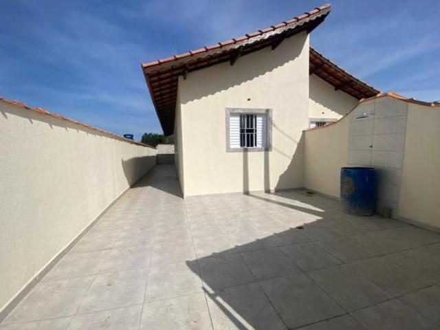 Casa para Venda em Itanhaém, Jardim Diplomata, 2 dormitórios, 1 banheiro, 2 vagas