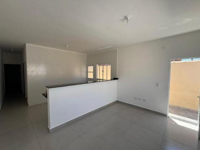 Casa para Venda em Itanhaém, Jardim Grandesp, 2 dormitórios, 1 suíte, 1 banheiro, 2 vagas