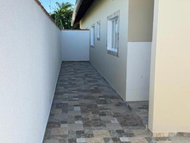 Casa para Venda em Itanhaém, Jardim Grandesp, 2 dormitórios, 1 suíte, 1 banheiro, 3 vagas