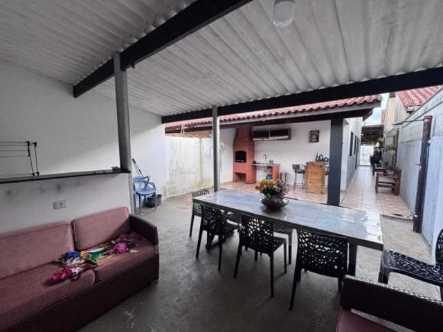 Casa para Venda em Itanhaém, Jardim Grandesp, 3 dormitórios, 1 suíte, 1 banheiro, 2 vagas